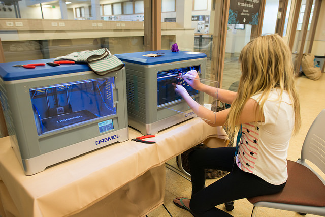 Introducing Physical Computing Through Summer Programs