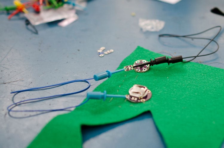 5 Tips for Teaching E-Textiles
